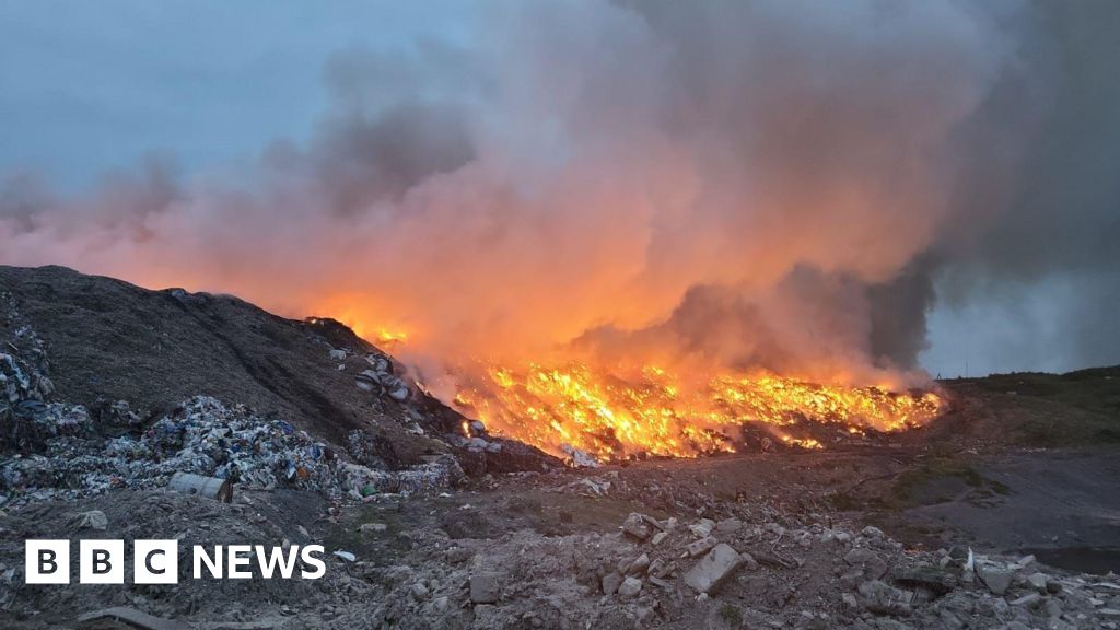 Fire at landfill site near Calne extinguished - BBC News