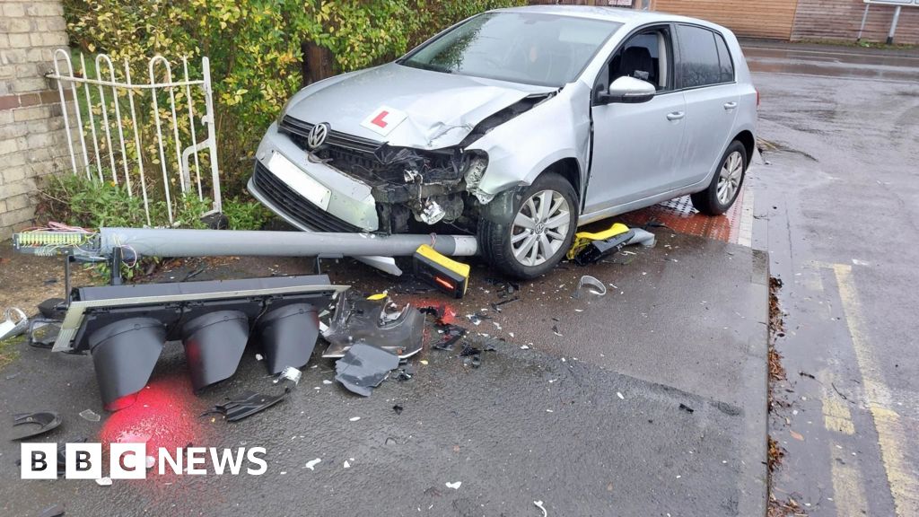 Learner fails driving test after hitting Impington traffic lights - police