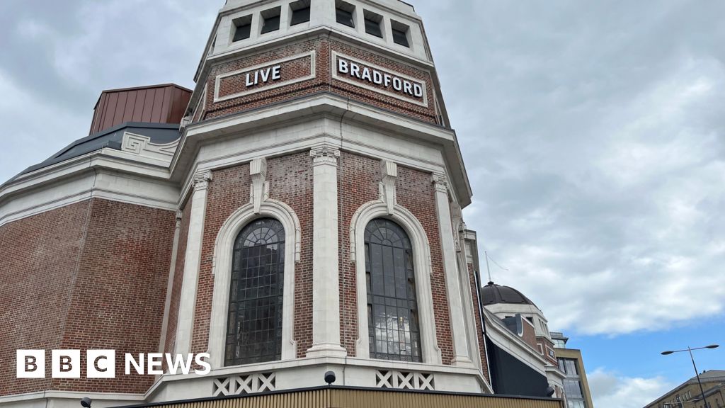Beer festival moves to Rotherham over Bradford Live delays - BBC News