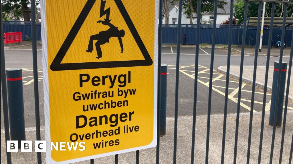 Electrocution warning over new South Wales Metro railways