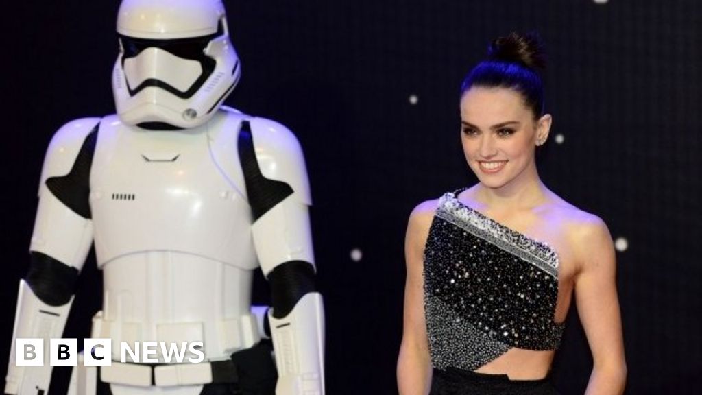 UK Star Wars premiere: On the red carpet in Leicester Square - BBC News