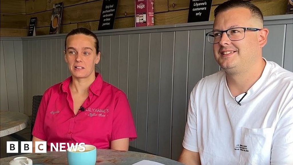 Hartlepool's LilyAnne's shop fears high energy bills - BBC News
