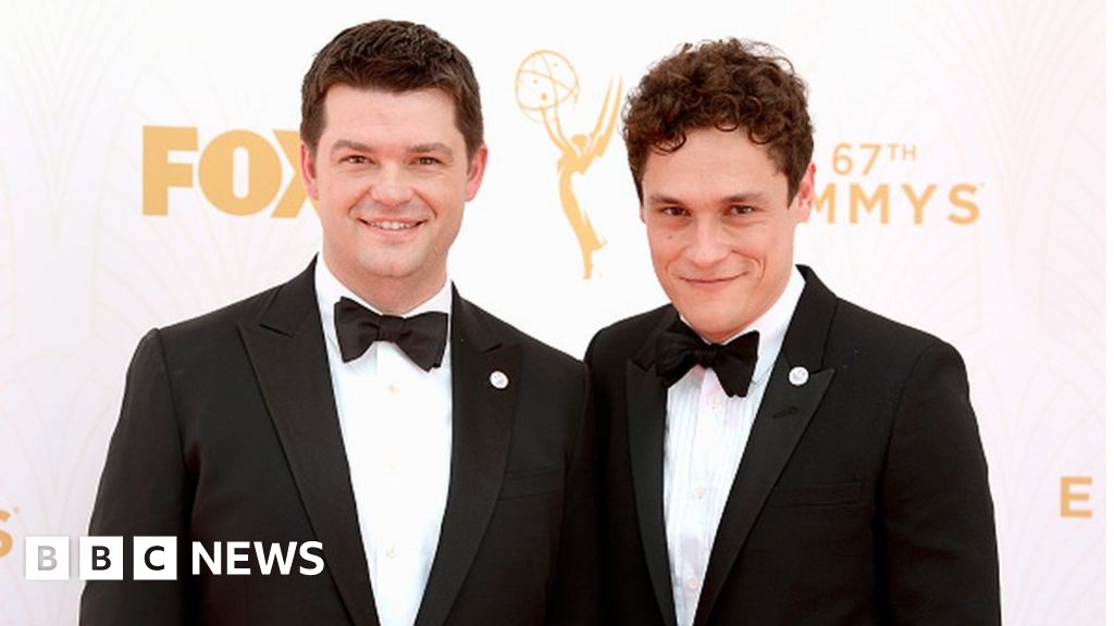 Hit podcast Serial to become TV series - BBC News