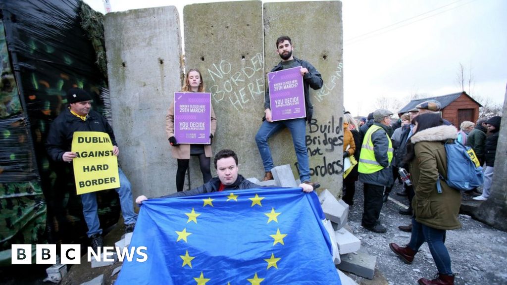 Brexit: Will Brussels budge on the Irish backstop? - BBC News