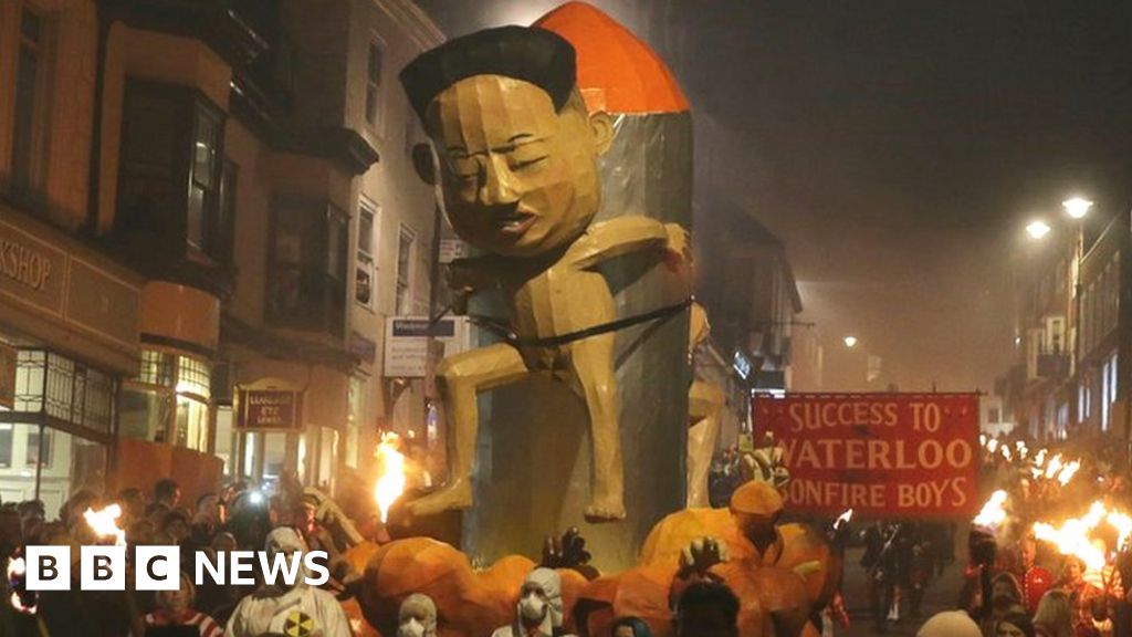 Lewes bonfire festivities attended by thousands - BBC News