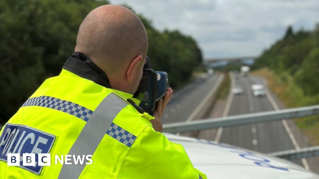 Devon and Cornwall Police volunteers trained to catch speeding drivers