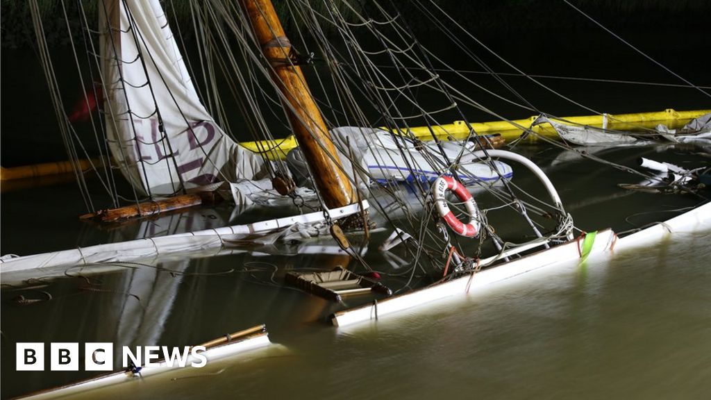 River Elbe sinking: Restored 19th Century ship goes down