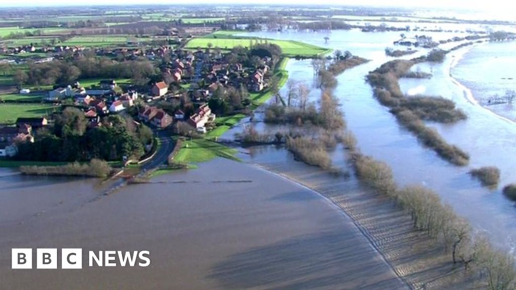 Aerial views of York and Selby reveal 'mile after mile' of flooded ...