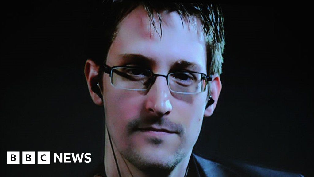 Snowden designs phone case to spot hack attacks - BBC News
