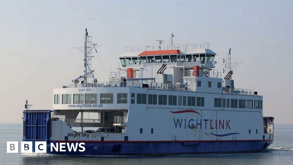 Wightlink ferry speed restrictions introduced after fires - BBC News