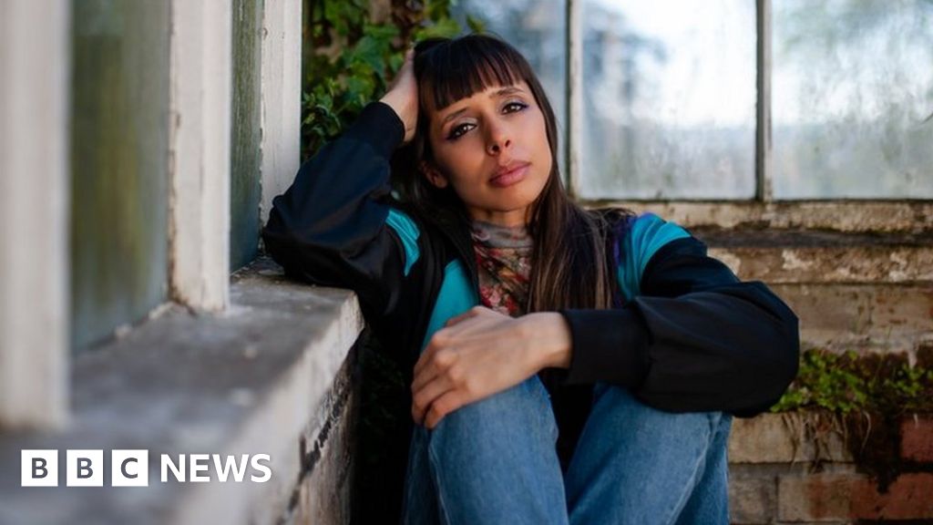 Bristol lockdown documentary to bring 'collective healing' - BBC News