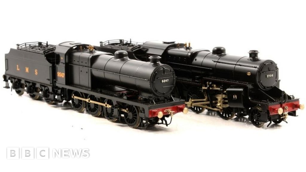 Rare model locomotives fetch £14,000 at Market Harborough auction - BBC ...