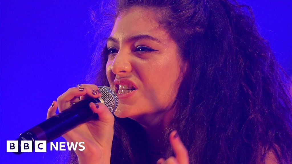 Lorde: 'The truth is I am a toy' - BBC News