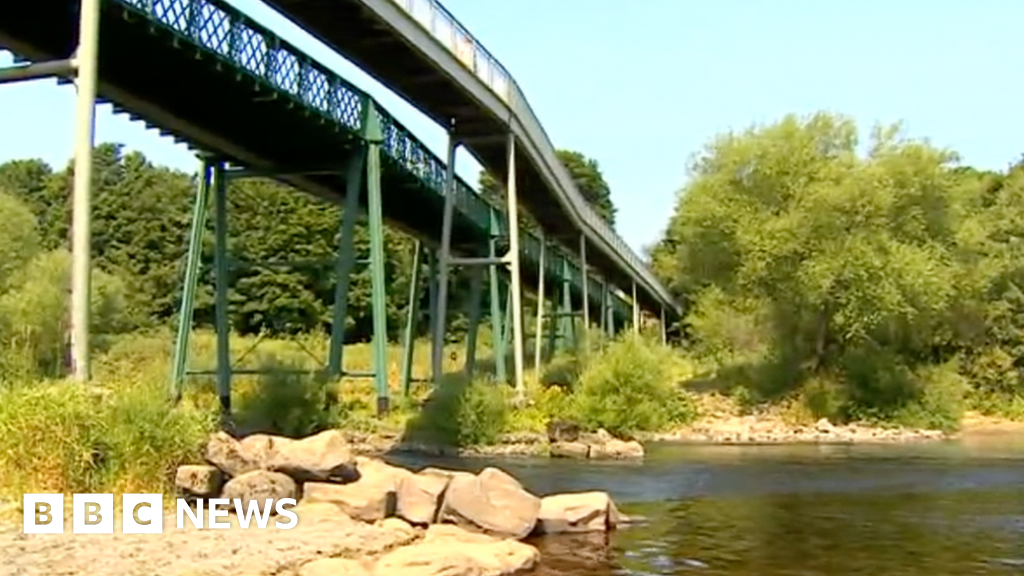 Youths condemned for swimming in River Tyne where Robert Hattersley ...