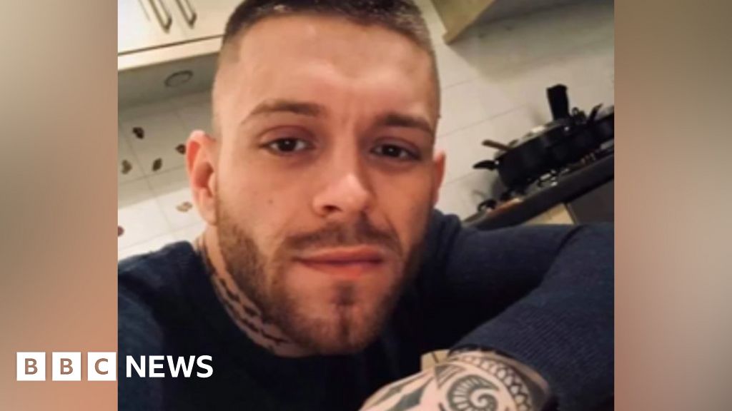 Murder charge after Barnsley stabbing in town - BBC News