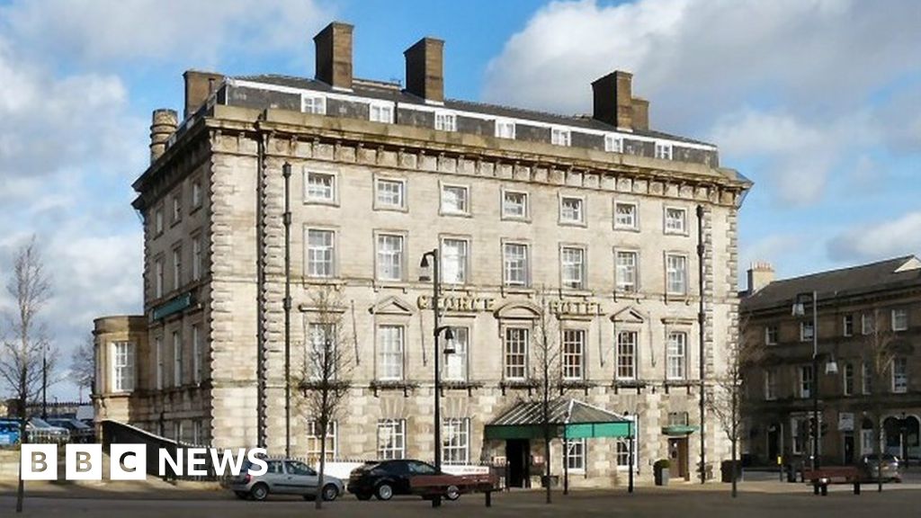 Codebreakers: The men who crossed the rugby divide - BBC News