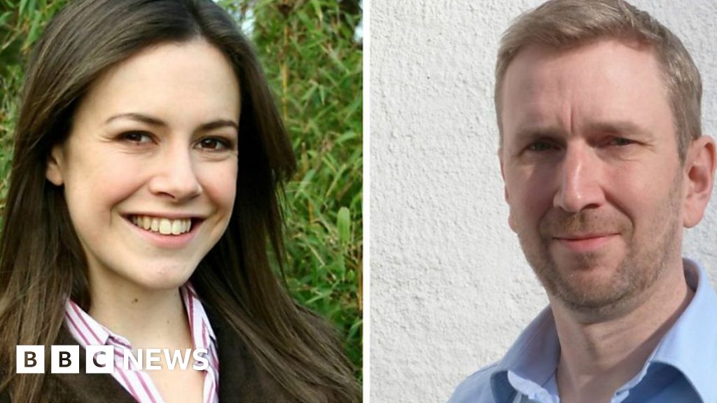 Brexit: Journalists Isabel Hardman and Robert Hutton on writing - BBC News