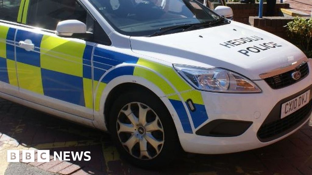 Motorcyclist Andrew Borthwick dies in Bagillt crash - BBC News