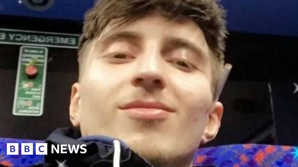 Killers Changed In London Central Mosque After Fatal Stabbing