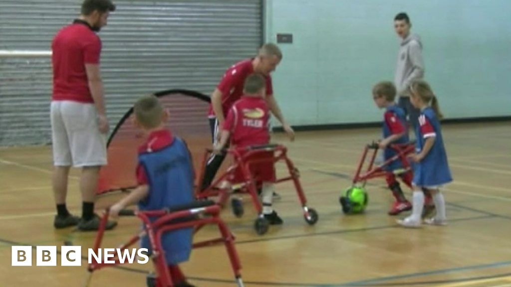 Football and physio - a winning combination - BBC News
