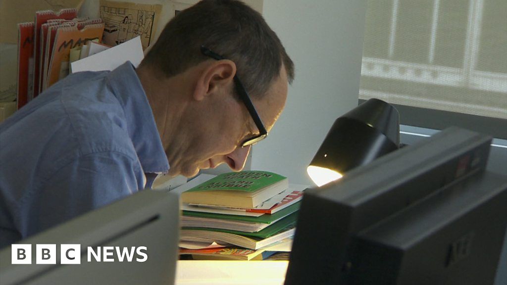 Matt the cartoonist: A day in the life - BBC News
