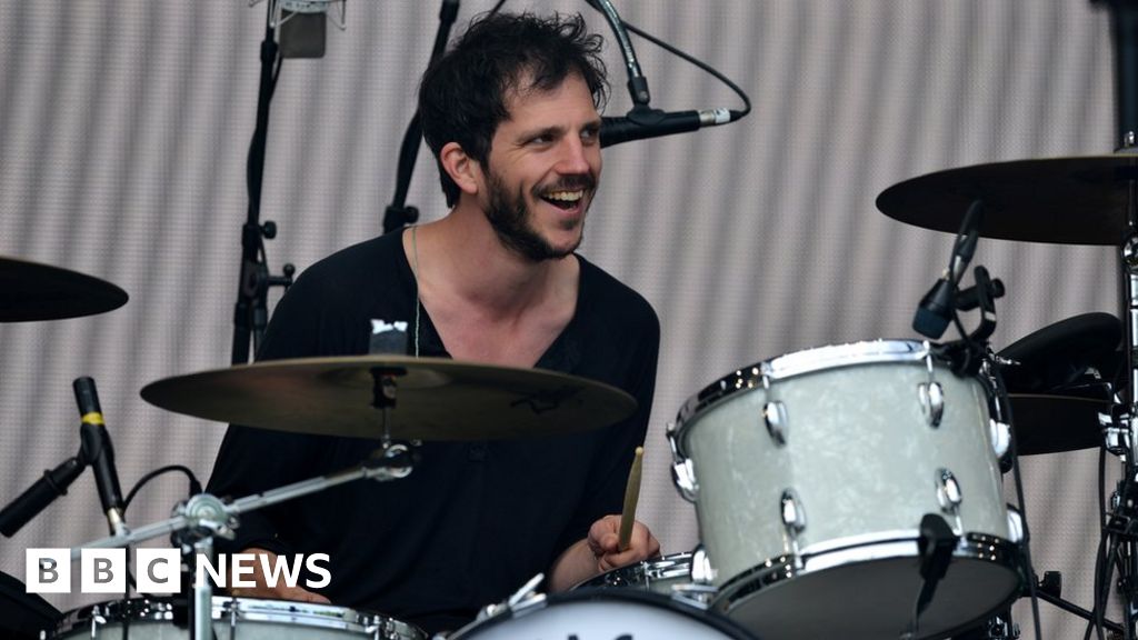 Drummer Pete Robertson leaves The Vaccines to 'focus on other things ...