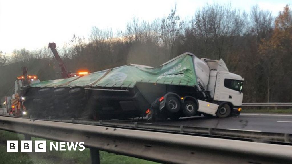 Overturned lorry blocks M1 in South Yorkshire