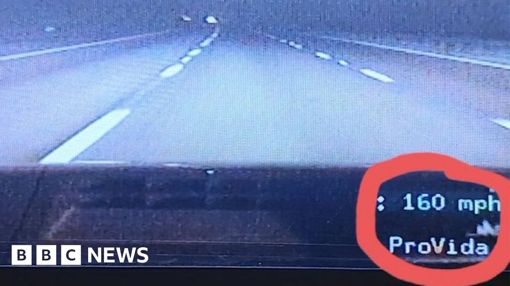 M20: Driver clocked speeding at 160mph on motorway - BBC News