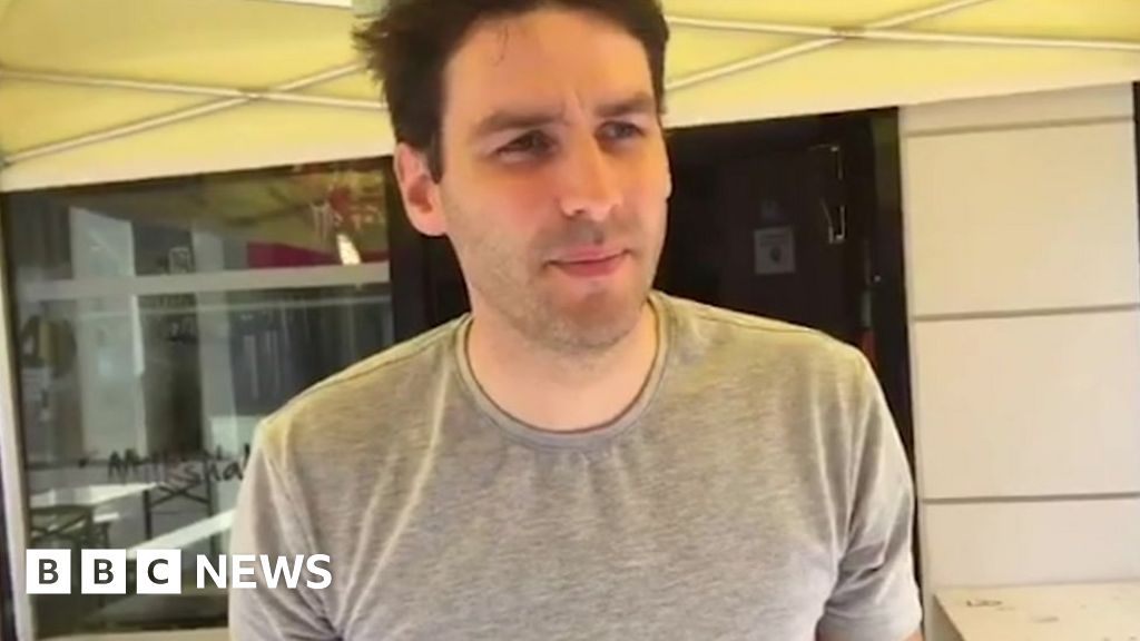 Euro 2016: French barmen 'can only sell beer' to fans - BBC News