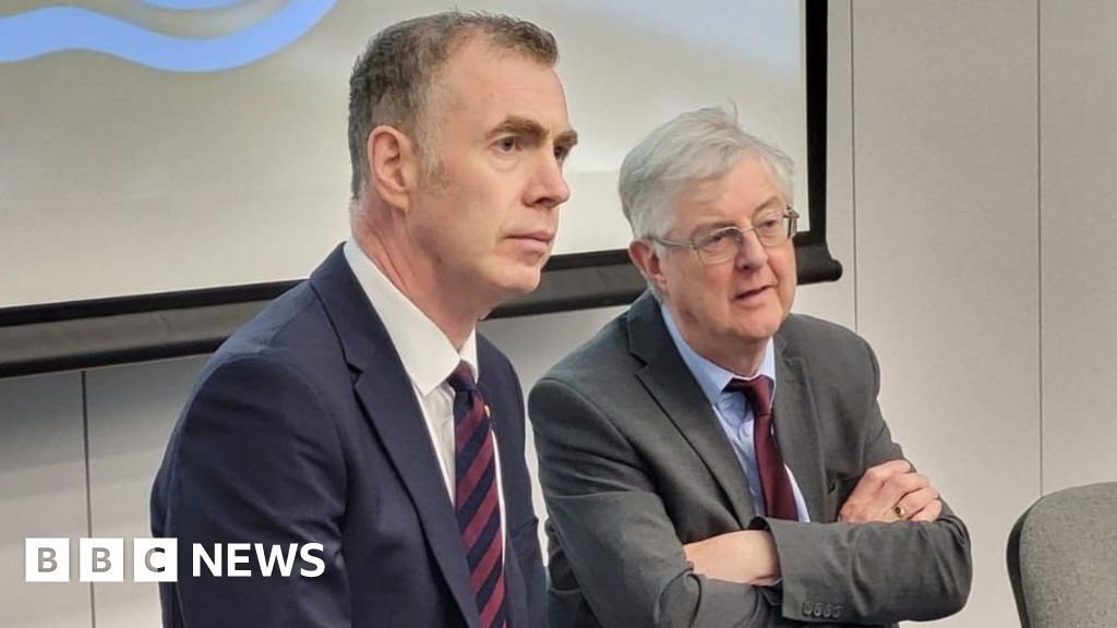 Plaid say Mark Drakeford humiliated after clarifying Betsi comments - BBC News