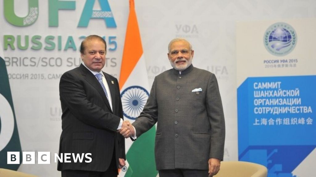 India's Narendra Modi accepts Pakistan visit invite - BBC News