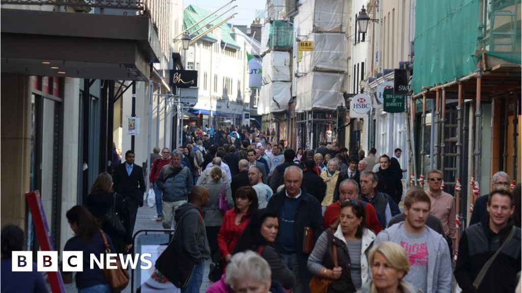 Immigration to Jersey up 1,500 since last year - BBC News