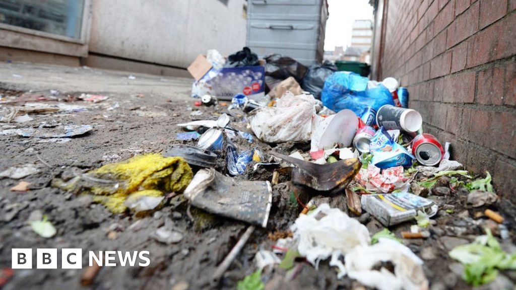 Kingdom: Litter fine firm leaves half of deals in Wales - BBC News