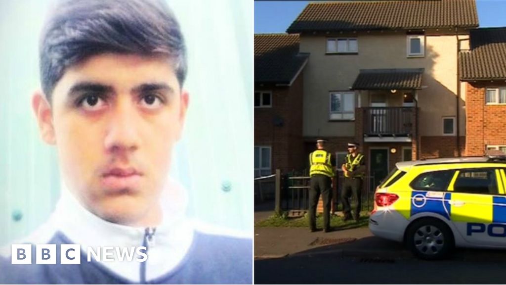 Cheltenham stab murderer Steven Sharpe jailed - BBC News