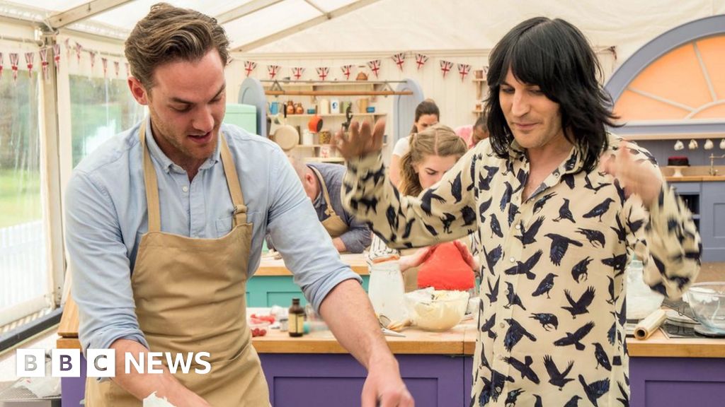 Great British Bake Off is ratings success for Channel 4 - BBC News