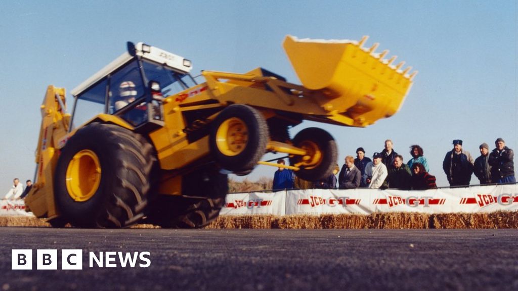Platinum-diggers: JCB excavators marks 70th anniversary - BBC News