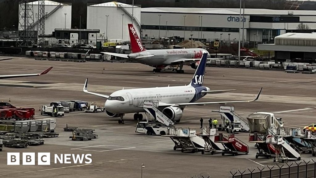 RAF jets escort Oslo to Manchester flight after communication lost ...