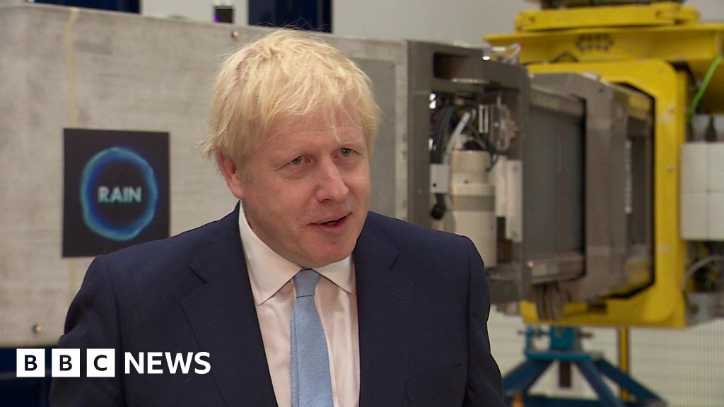 Boris Johnson: EU should show 'common sense' on Brexit - BBC News