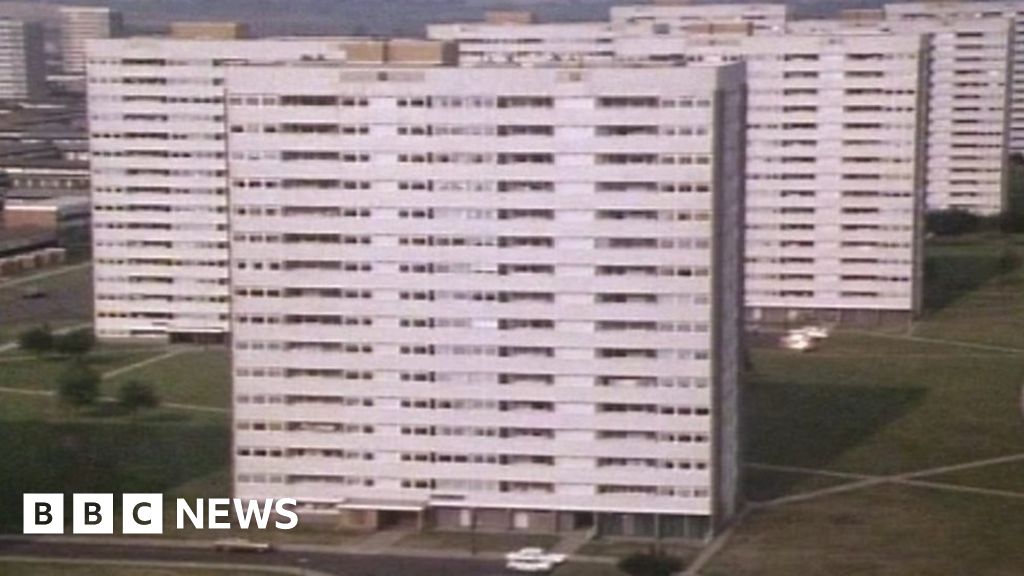 Castle Vale: From 'civic pigsty' to 'impressive community' - BBC News