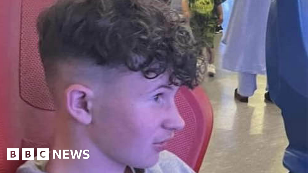 Lucas Pollard named as victim in motorcycle crash - BBC News