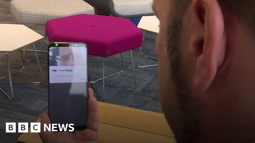 Would using an eye scanner make mobile banking secure? - BBC News