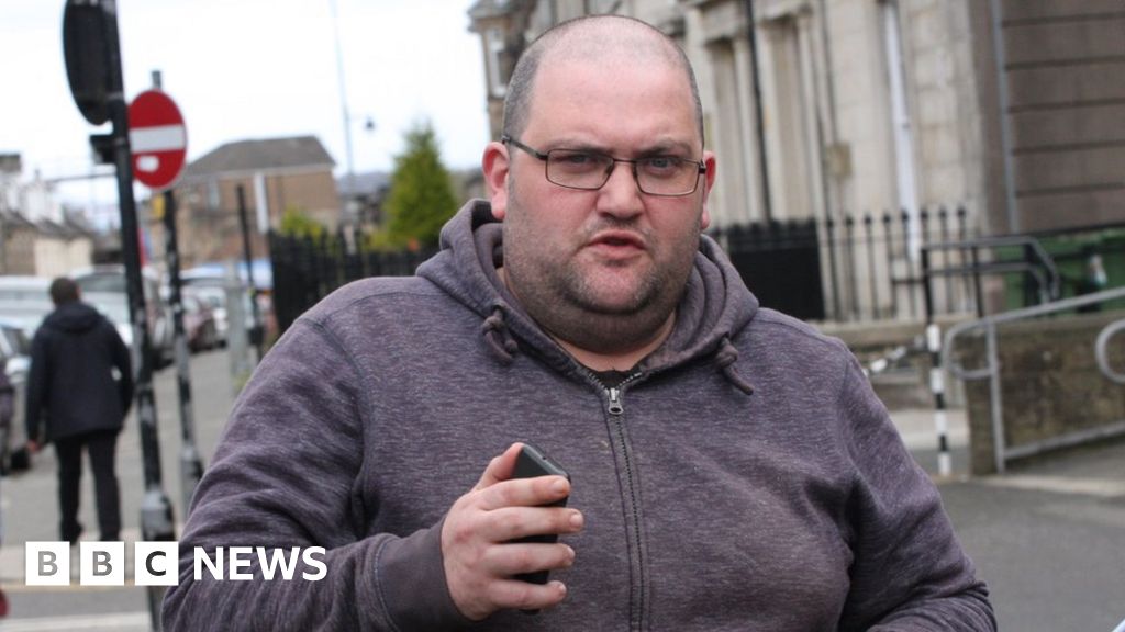 Security guard alcohol thief 'thought CCTV system was faulty' - BBC News