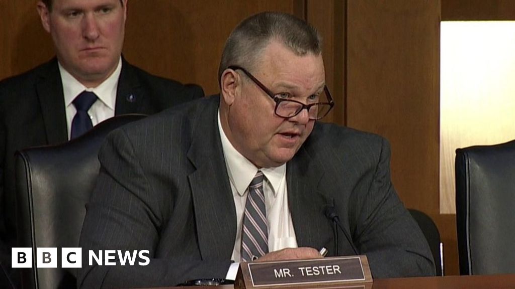 Boeing chief executive questioned by senators