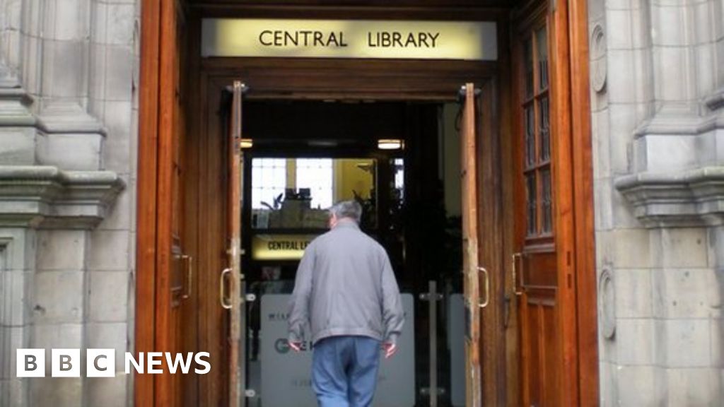 Scots 'most likely' to use public library - BBC News