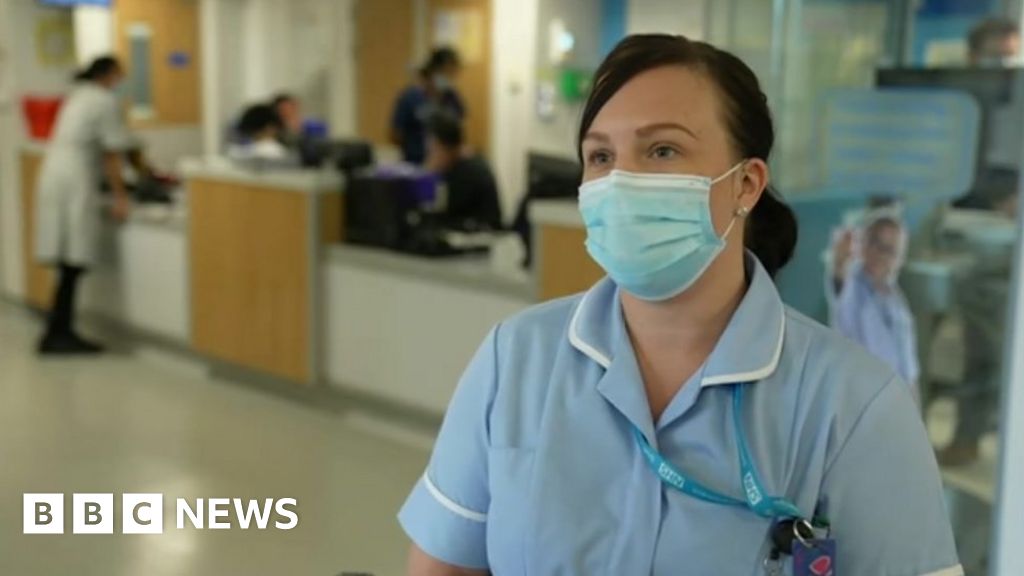 Wolverhampton hospital workers overwhelmed by patient numbers - BBC News