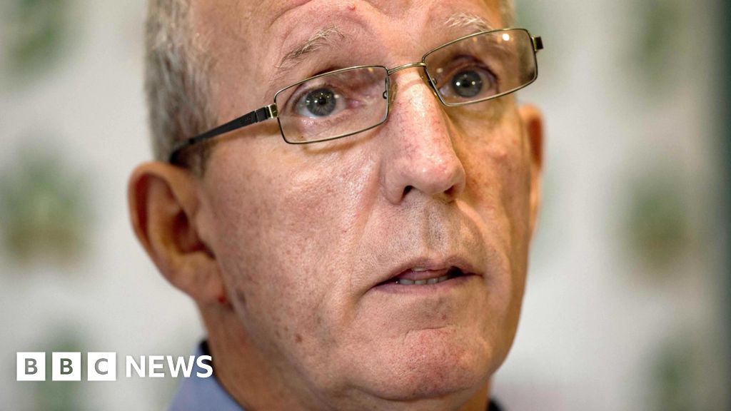 Bobby Storey: No republican takeover for cremation, says report - BBC News