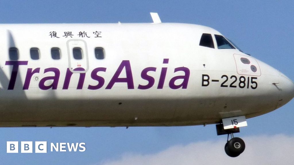 Transasia: Taiwan airline shuts after crashes - BBC News
