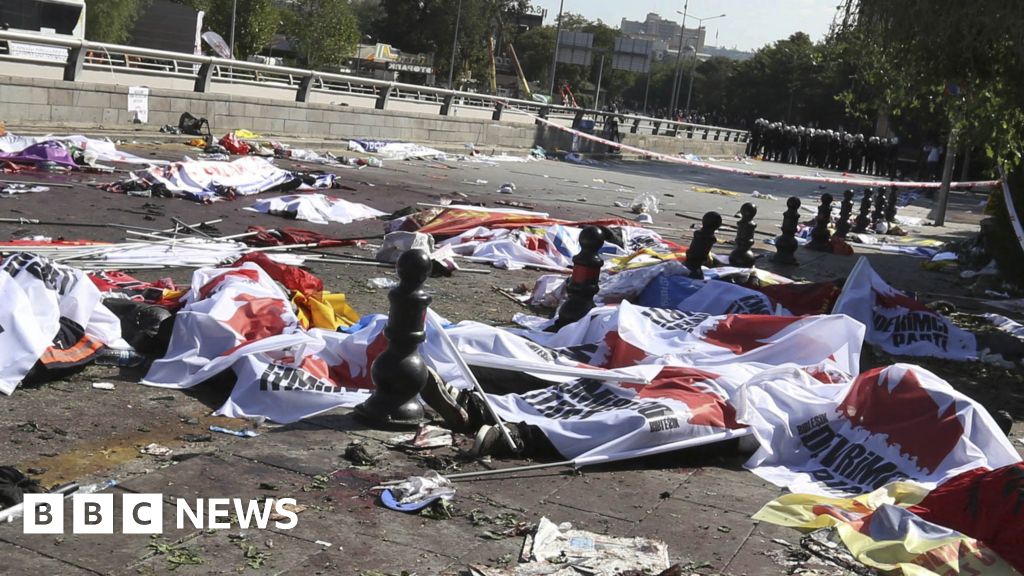 Ankara bombs: We waited 40 minutes for ambulance - BBC News