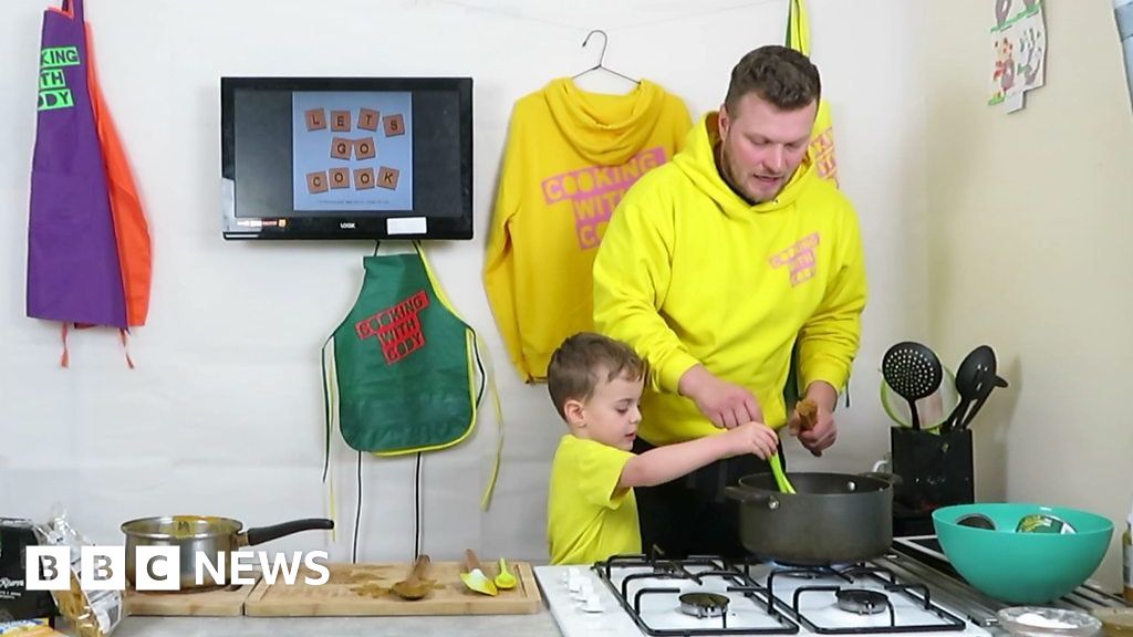 Coronavirus: Dad starts live cooking show to entertain children