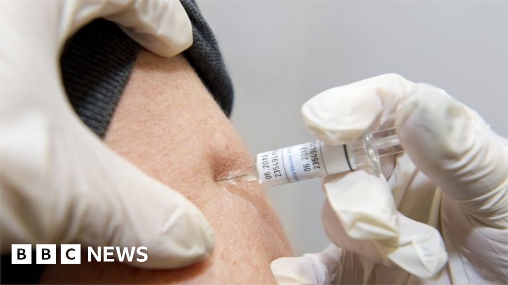 Heart patients urged to get flu vaccination early - BBC News